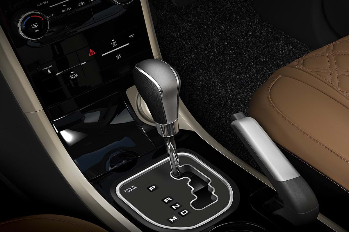 XUV500 FEATURES - Mahindra UAE